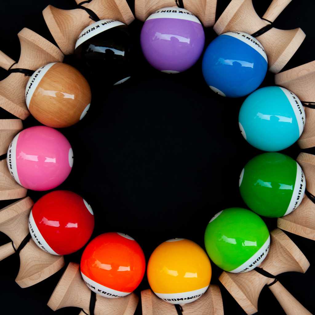 POP LOL Kendama, Colors by KROM - YoYoLoco